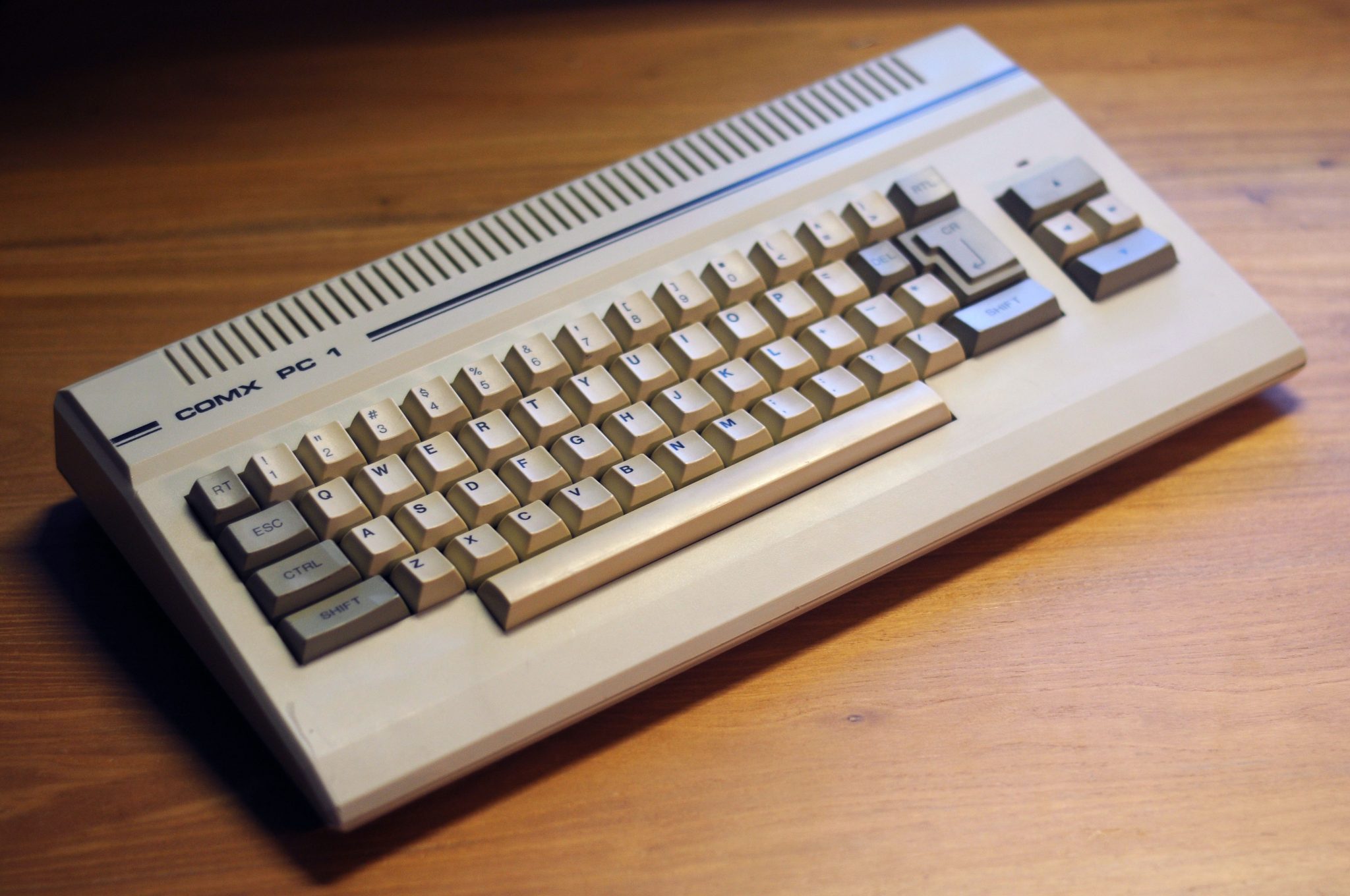 COMX PC1 - GeekLogic - 8Bit Vintage Computer COMX PC1